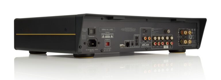 아캄 Radia 시리즈 발표 - DDOMAG: 두두오 x 하이파이매거진